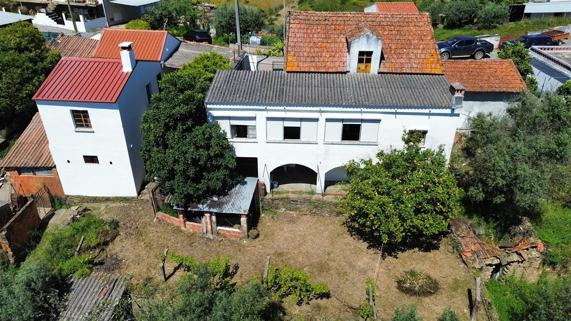 Moradia na Serrasqueira, Prédio Urbano, Prédio Rústico