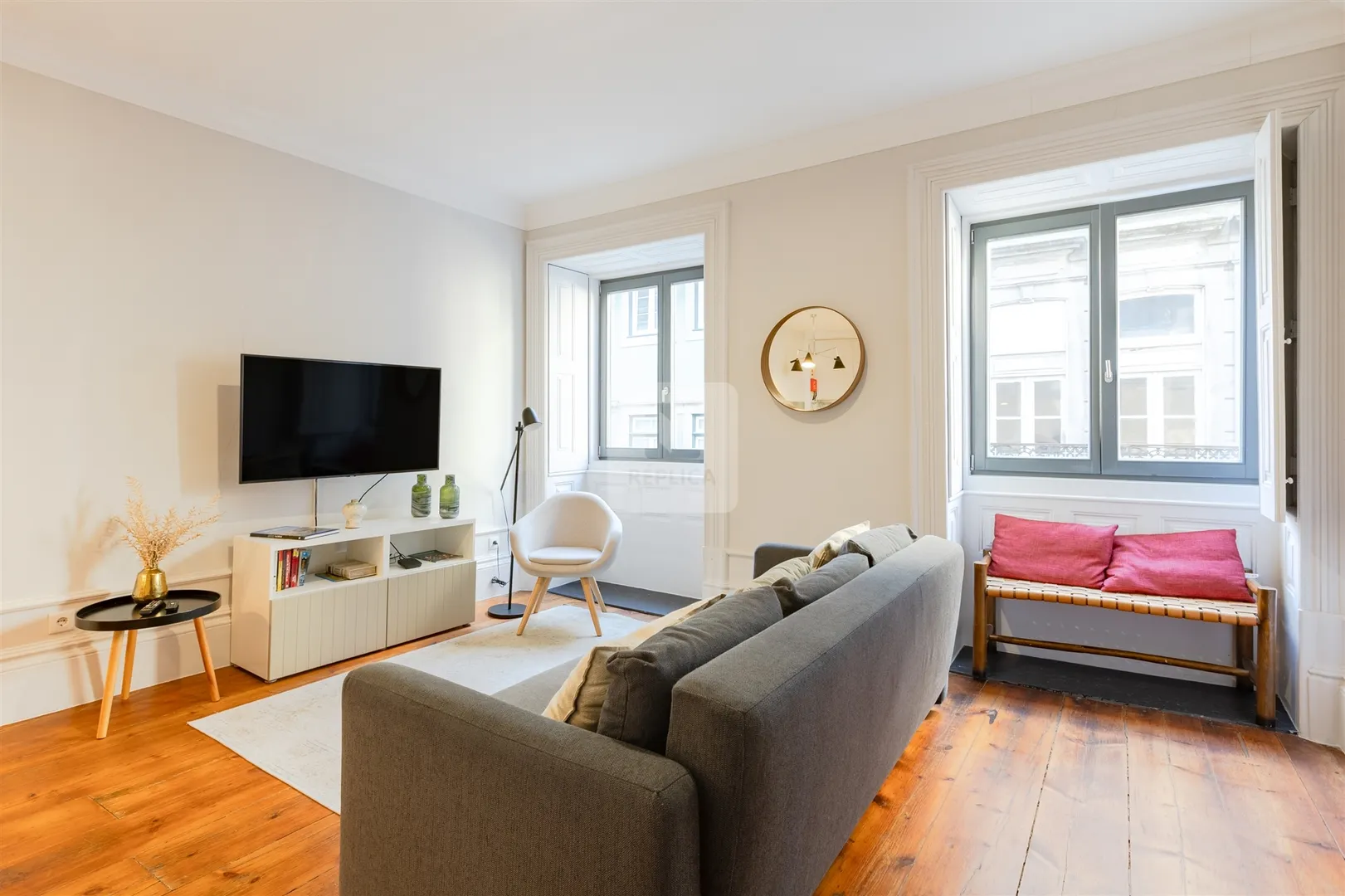 Furnished 1-bedroom apartment in the Palácio dos Príncipes in Cedofeita - Réplica - Real Estate ...